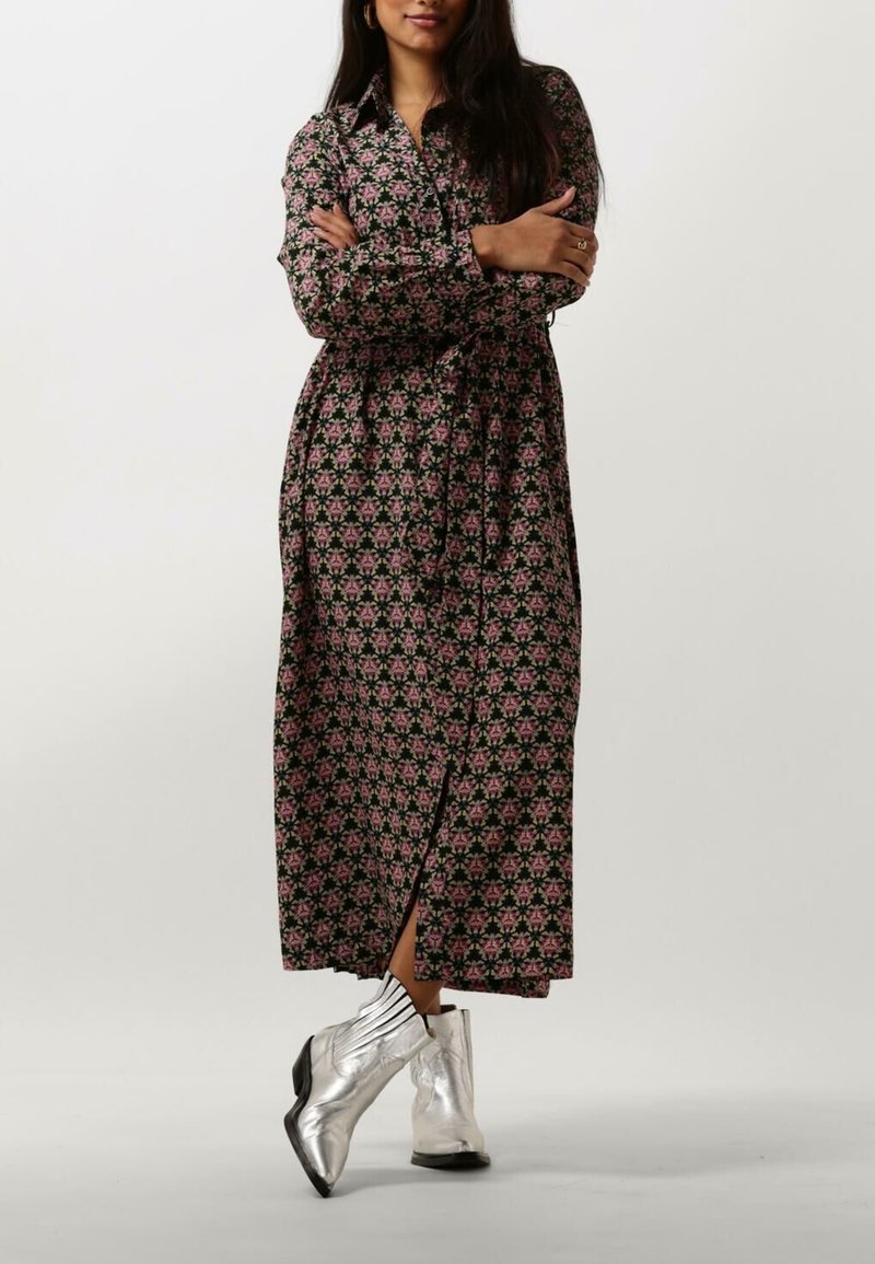 Colourful Rebel DESIREE GRAPHIC FLOWER - Day dress - multi/pink - Zalando