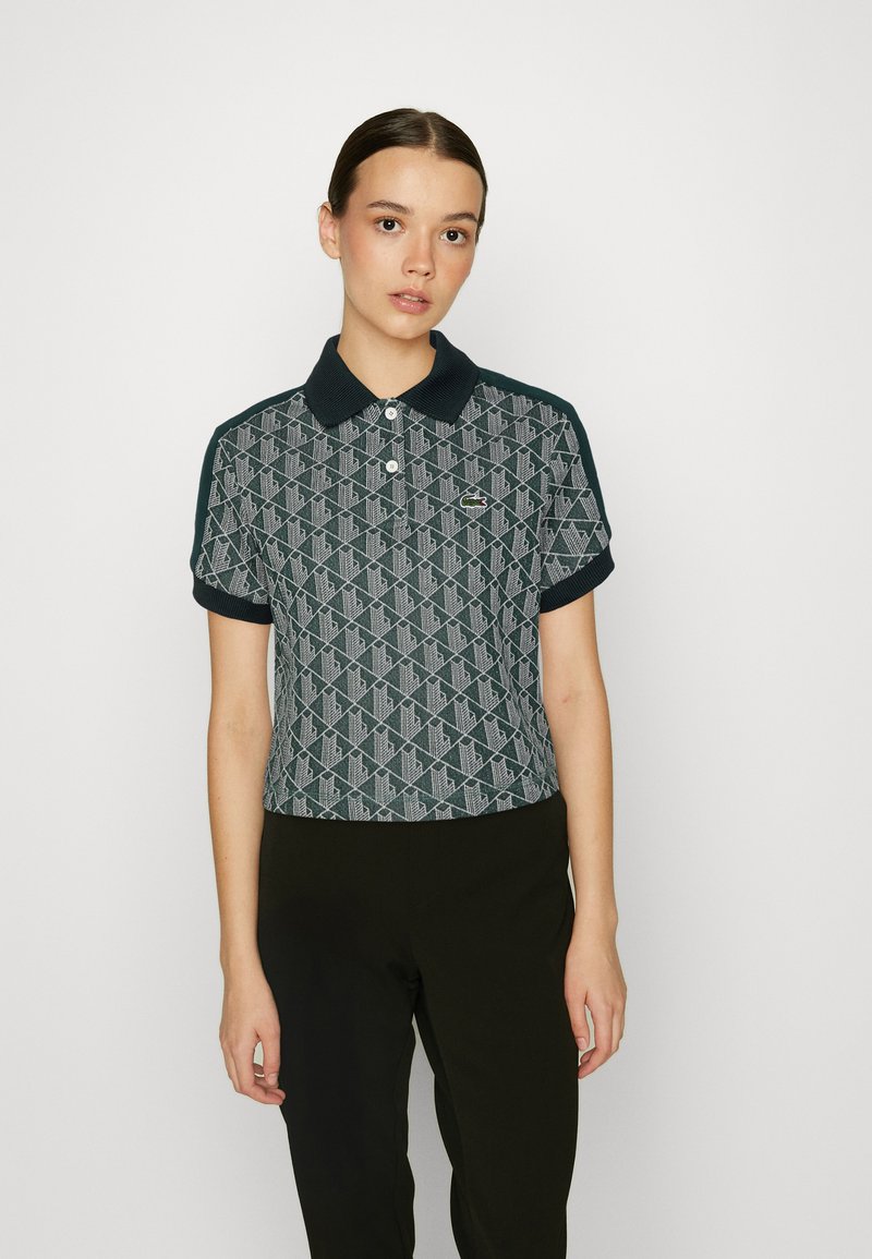Lacoste CROPPED POLO SHIRT WITH PRINT - Poloshirt - vert beige ...