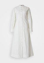 YAS YASMIA DRESS - Rochie tip cămașă - star white/alb - Zalando.ro