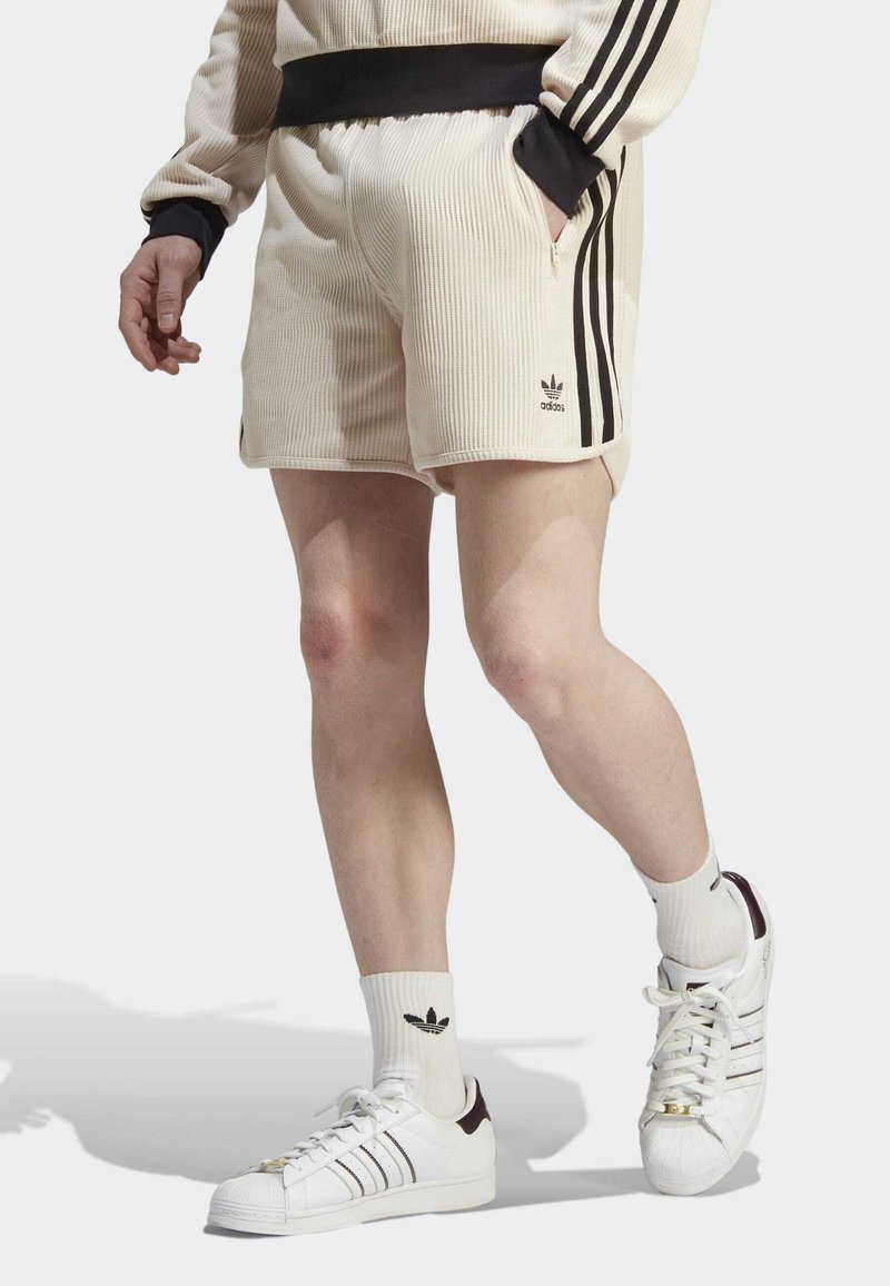 adidas Originals Shorts - white/weiß - Zalando.at