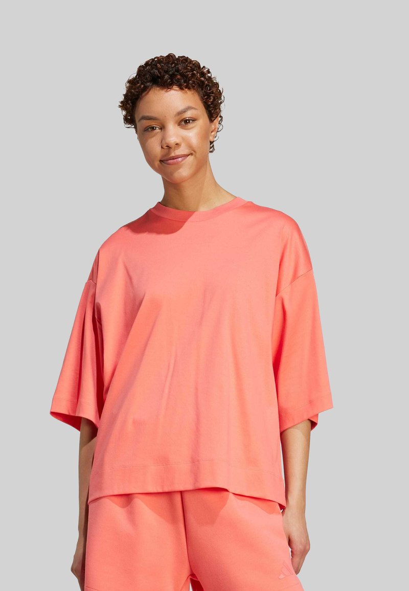 adidas Sportswear SOFT LUX LOOSE - Long sleeved top - semi turbo/red ...