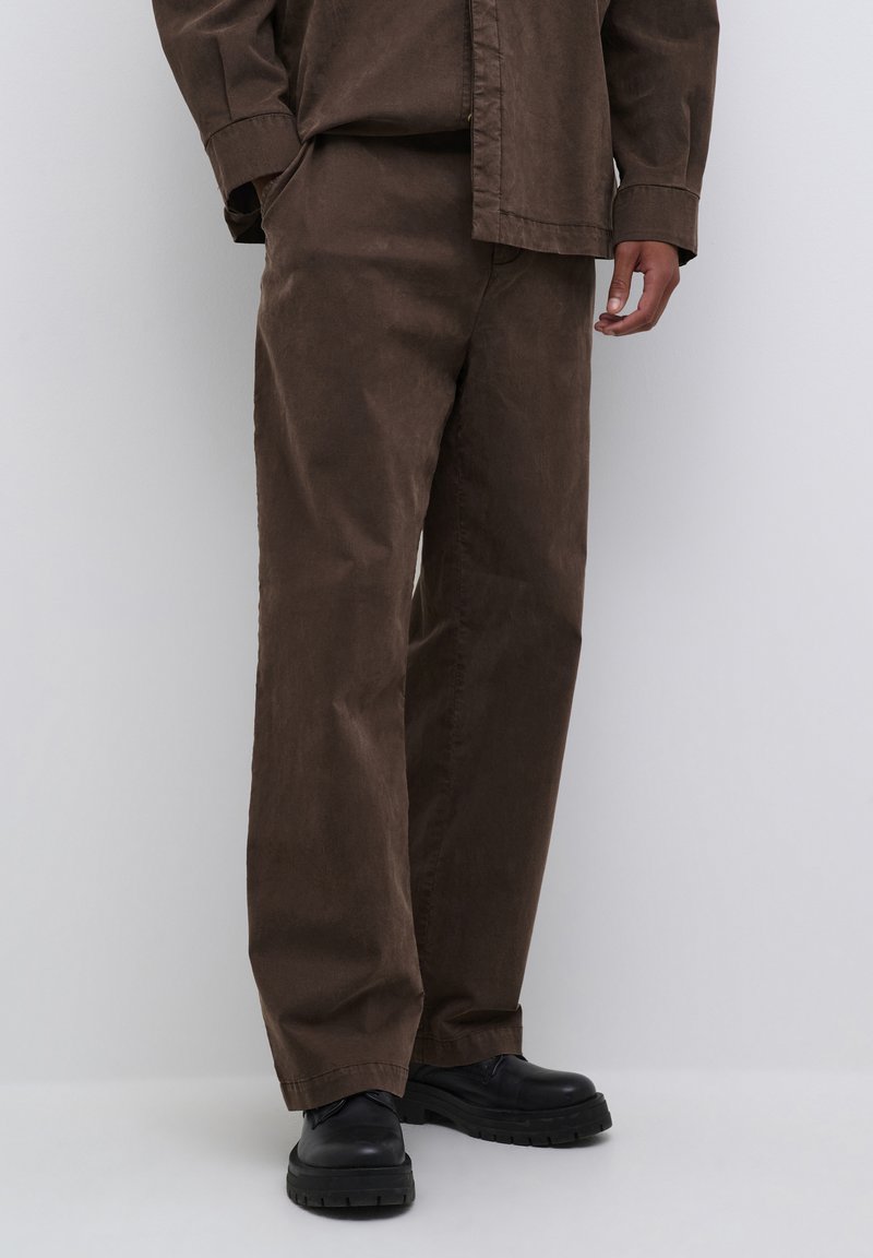 Lounge Nine CHRISLN - Püksid - seal brown/tumepruun - Zalando.ee