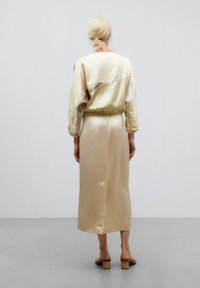 ADOLFO DOMINGUEZ PATCHWORK MIDI - Freizeitkleid - natural white ...