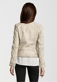 H.I.S SAIMINA - Lederjacke - stone/grau - Zalando.at