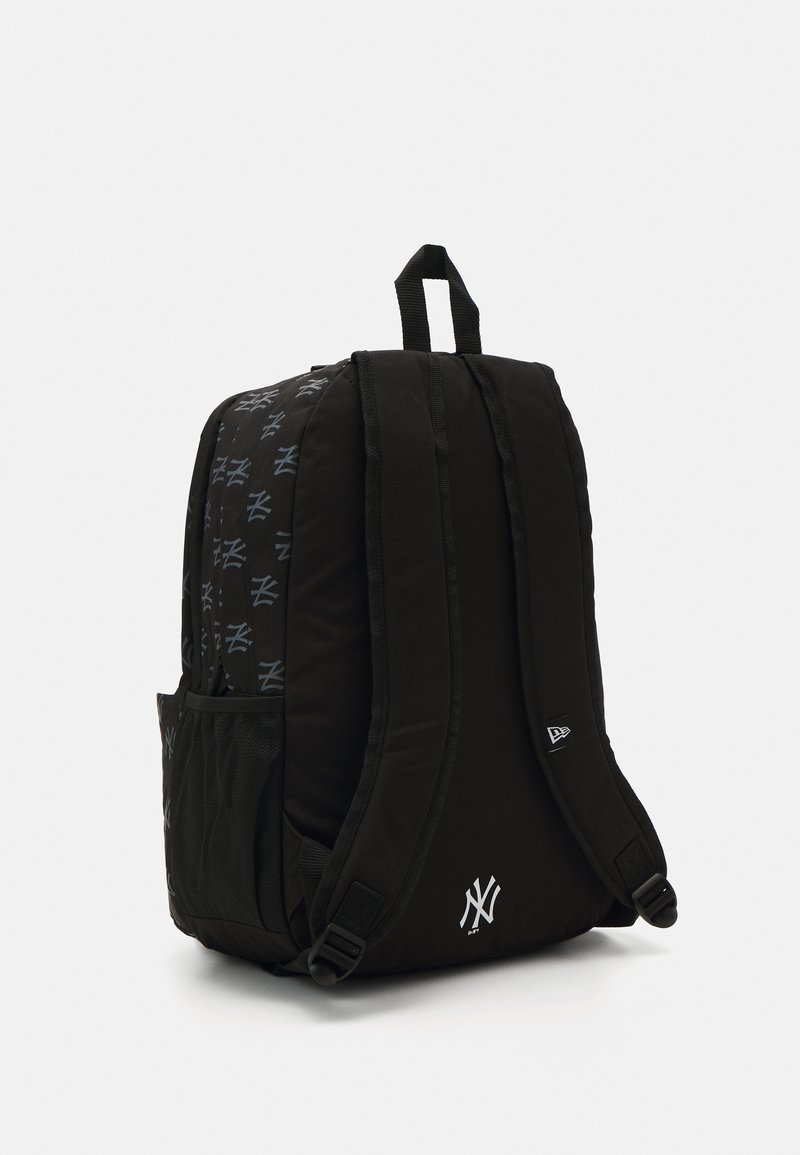 New Era MLB NEW YORK YANKEES MONOGRAM MULTI STADIUM BAG UNISEX ...