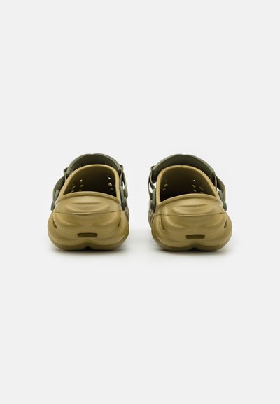 Crocs ECHO UNISEX - Clogs - dark green - Zalando.co.uk