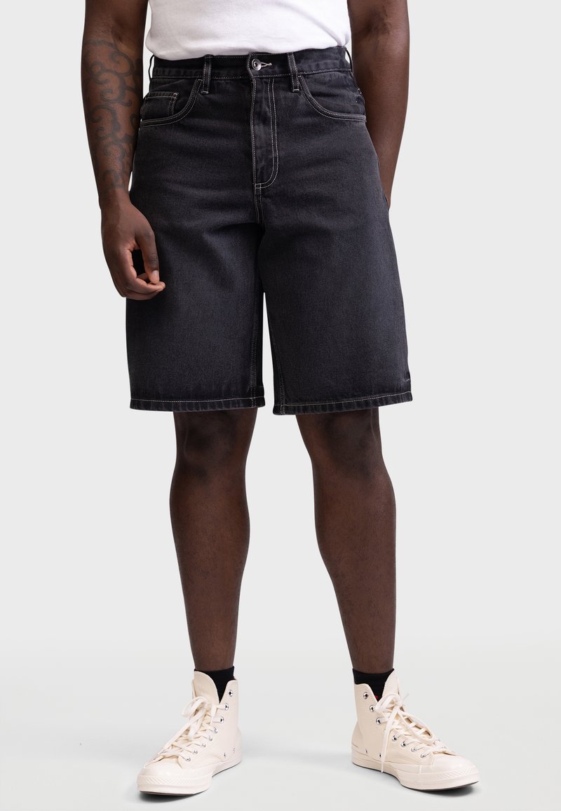 Redefined Rebel KINGSTON BAGGY FIT - Denim shorts - grey - Zalando.co.uk