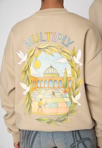 Multiply Apparel OVERSIZE RIVIERA - Sweatshirt - fields of rye/beige ...