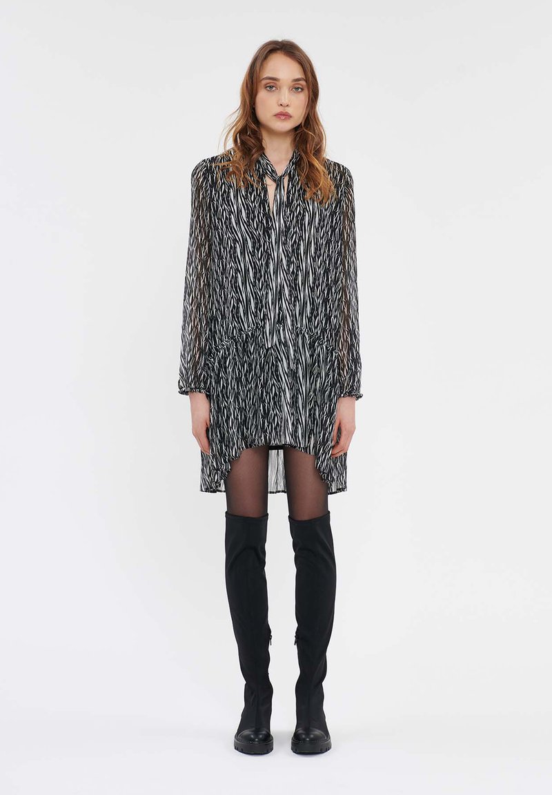 Be Edgy BEEDINA - Vestido informal - black animal/negro - Zalando.es
