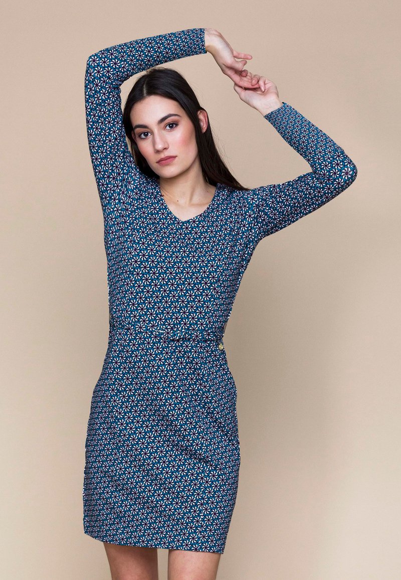 4funkyflavours LOVE FOR THE SAKE OF WITH FLORAL PATTERN - Jersey dress ...