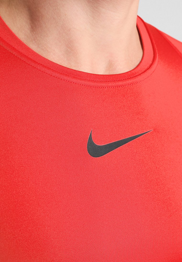 schwimmen analog Unbekannt nike thermo shirt langarm Verrat Kinematik ...