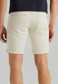 Cast Iron SHIFTBACK - Jeans Shorts - summer sand/beige - Zalando.ch