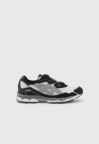 ASICS SportStyle GEL-NYC UNISEX - Sneaker low - ivory/clay grey/offwhite - Zalando