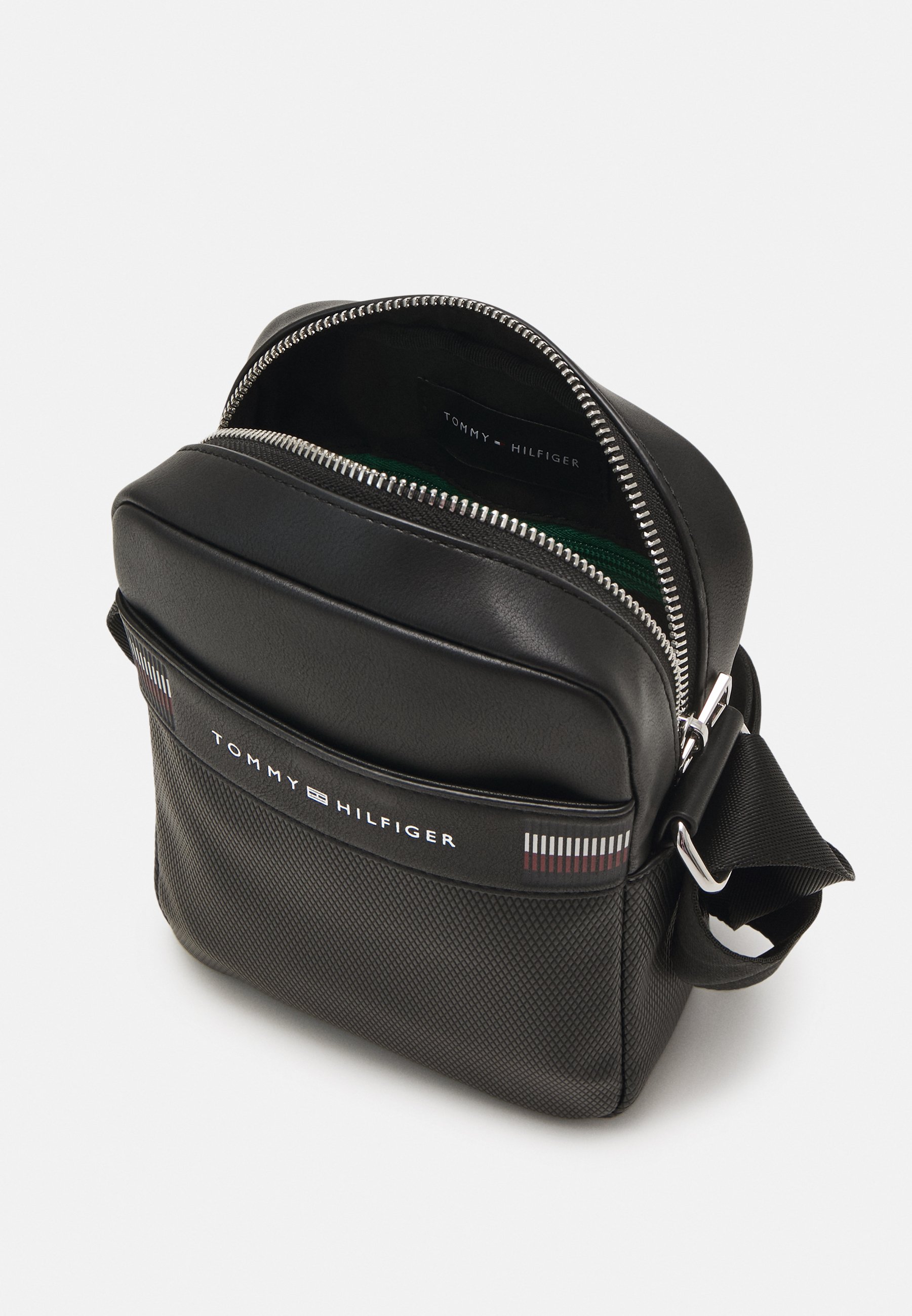 Tommy Hilfiger CORP TEXTURE REPORTER UNISEX Umhangetasche black schwarz Zalando