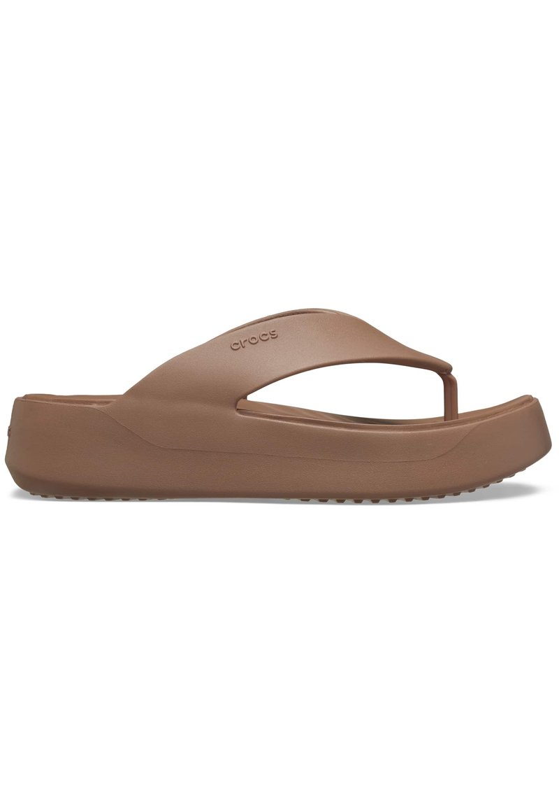Crocs GETAWAY - Pool shoes - latte/beige - Zalando