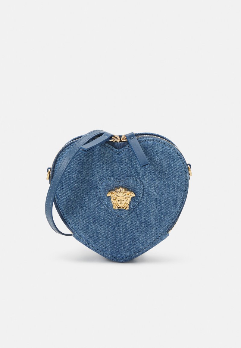 Versace HEART SHOULDER UNISEX - Bolso de mano - blue denim - Zalando.es