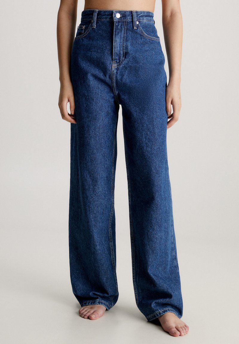 Calvin Klein Jeans HIGH RISE RELAXED - Jeans relaxed fit - denim medium ...