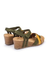 Yokono Sandales à plateforme - vert - ZALANDO.FR