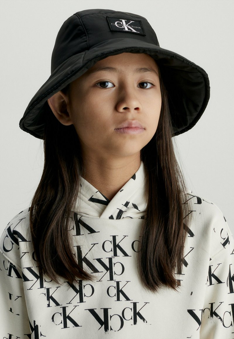 Calvin Klein Jeans Quilted Bucket Hut Ck Black Schwarz Zalando De