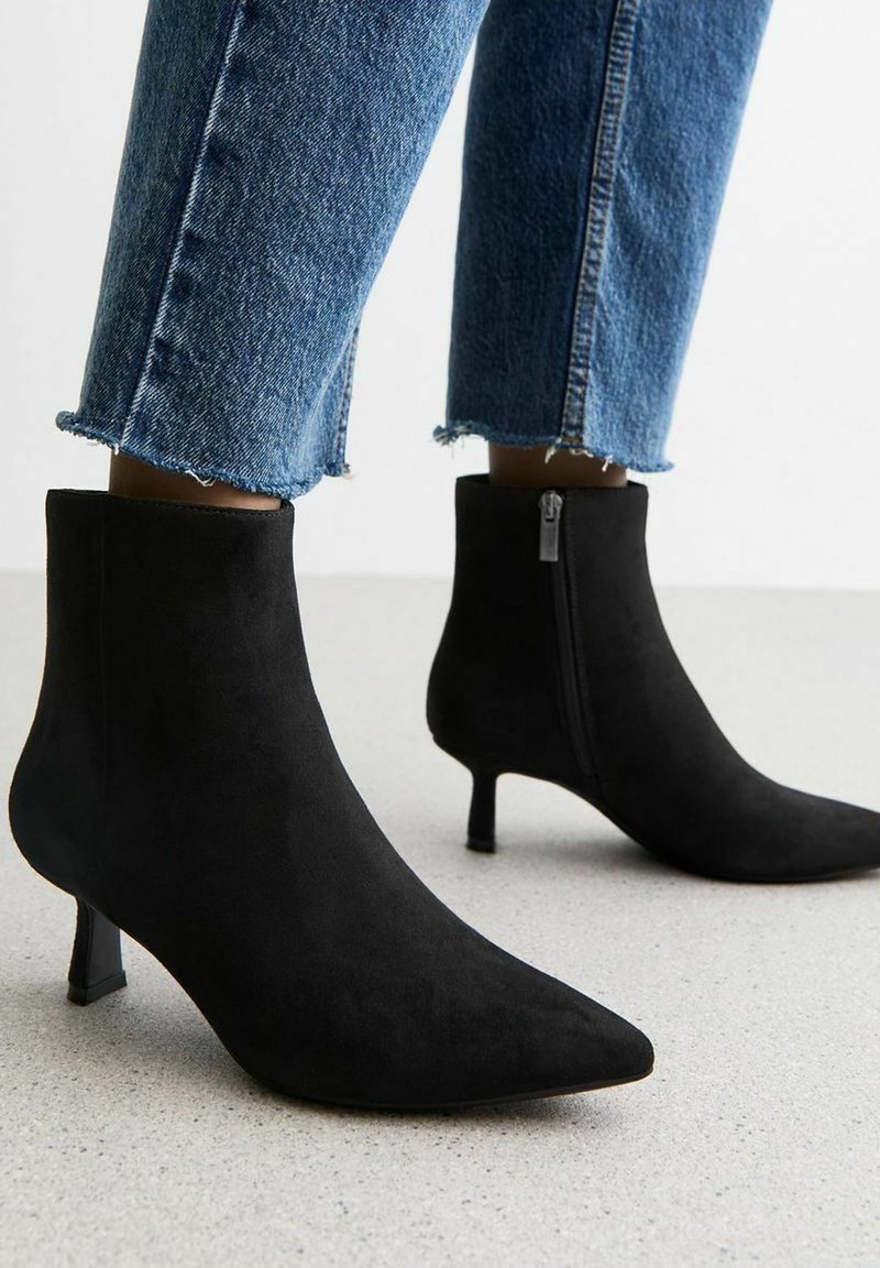 New Look KITTEN HEEL POINTED TOE - Classic ankle boots - black - Zalando