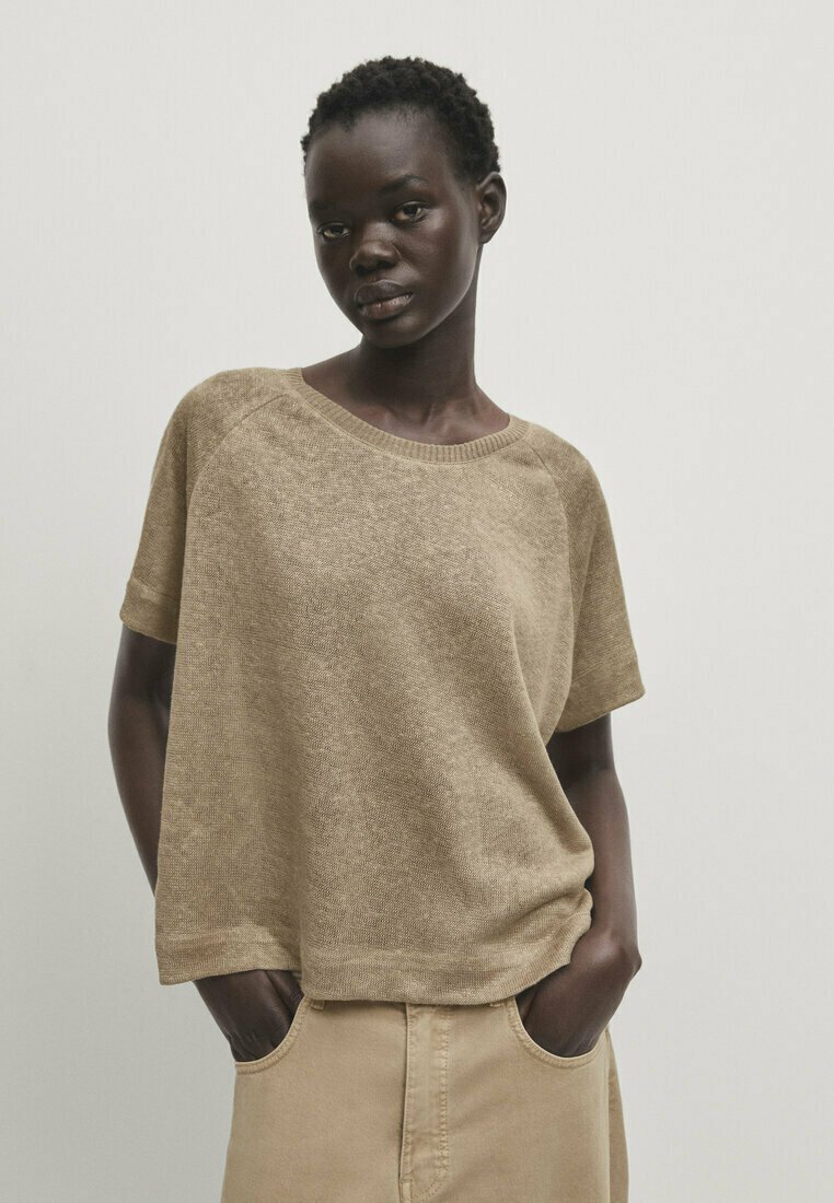 Massimo Dutti WITH SHORT RAGLAN SLEEVES - Basic T-shirt - camel ...