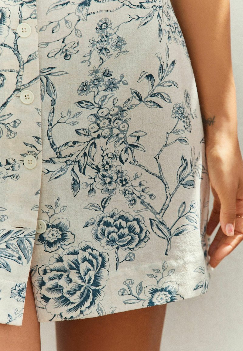 Next REGULAR FIT - Sukienka koszulowa/mleczny - Zalando.pl