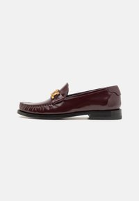 Victoria Beckham LOAFER - Slip-ins - dark red/mörkröd - Zalando.se