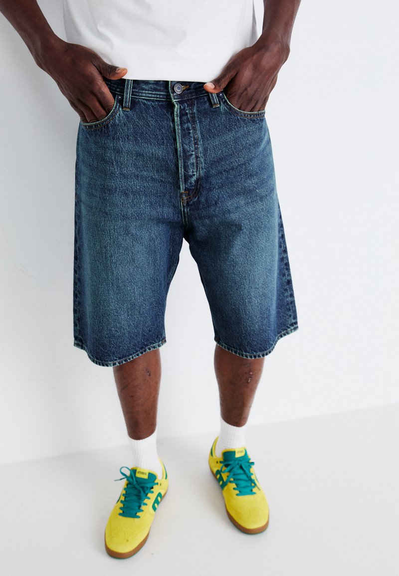 Jack & Jones JJIALEX JJORIGINAL JORTS - Jeans Shorts - dark blue denim ...