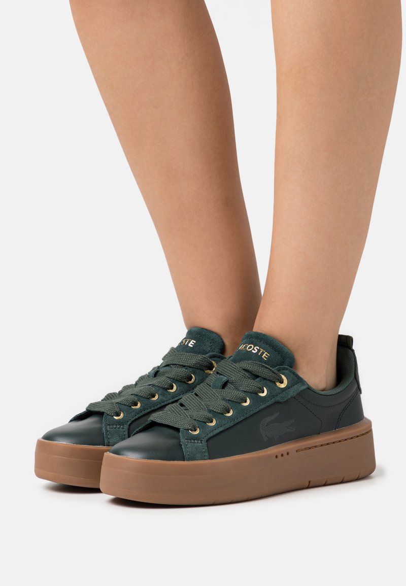 Lacoste CARNABY PLAT - Trainers - dark green/black - Zalando