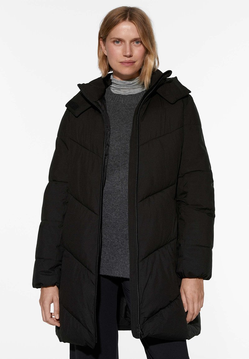 OYSHO PRIMALOFTÂ® WATERBLOCK - Winter coat - black - Zalando.ie