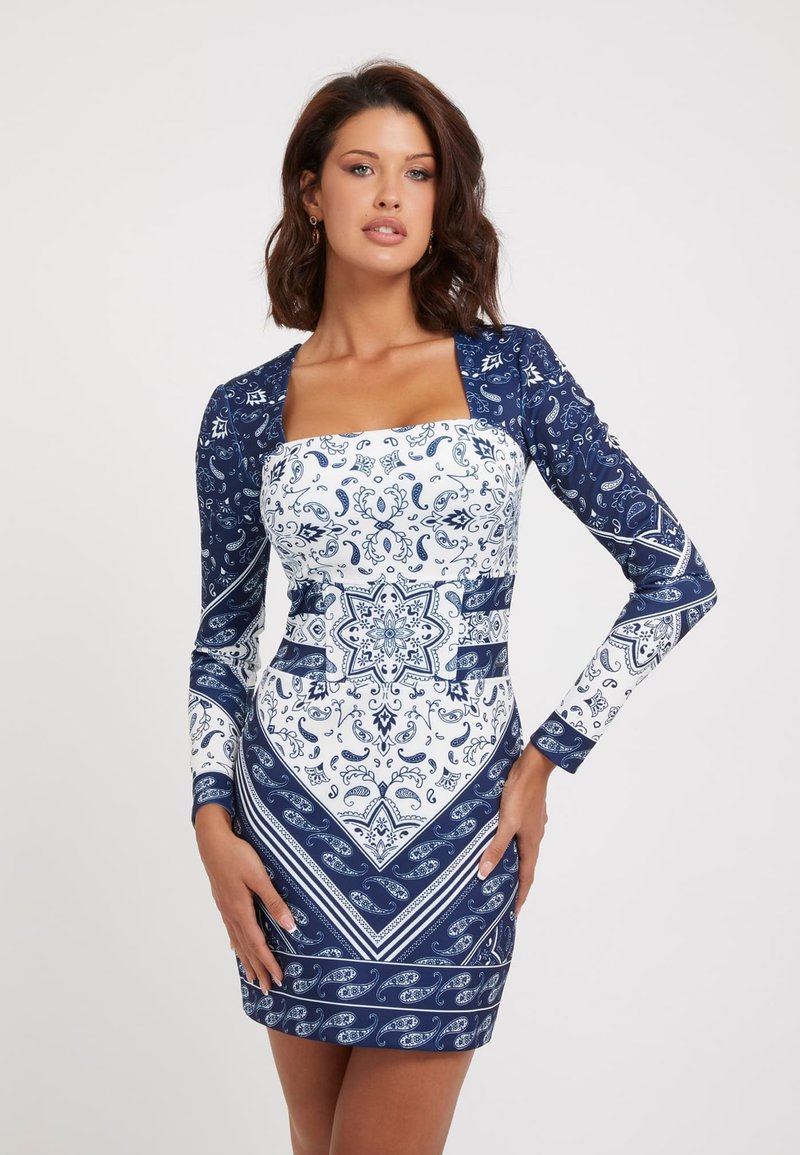 Guess Mit Bandana Print Etuikleid Mehrfarbig Grundton Blau Blau