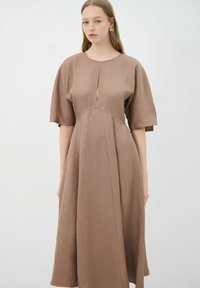 adL CUT-OUT DETAILED - Day dress - mink/light brown - Zalando
