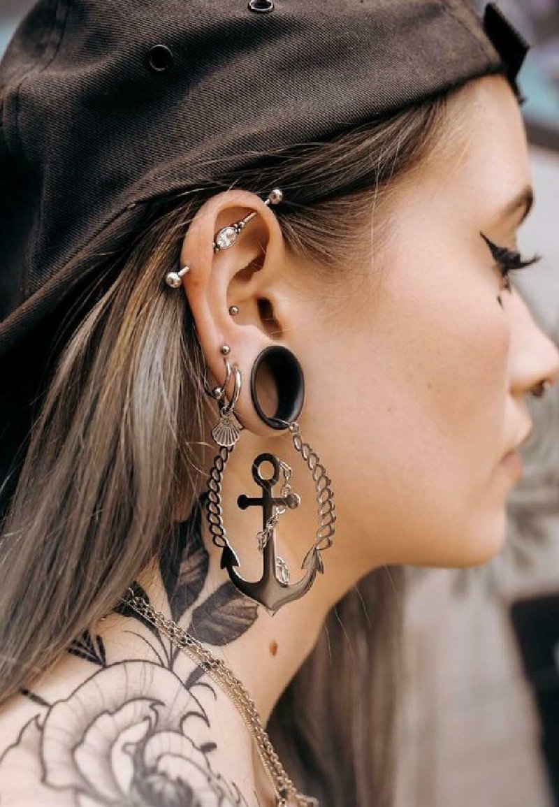 Wildcat CHAIN ANCHOR HOOPS - Ohrringe - hochglanzpoliert/silberfarben ...