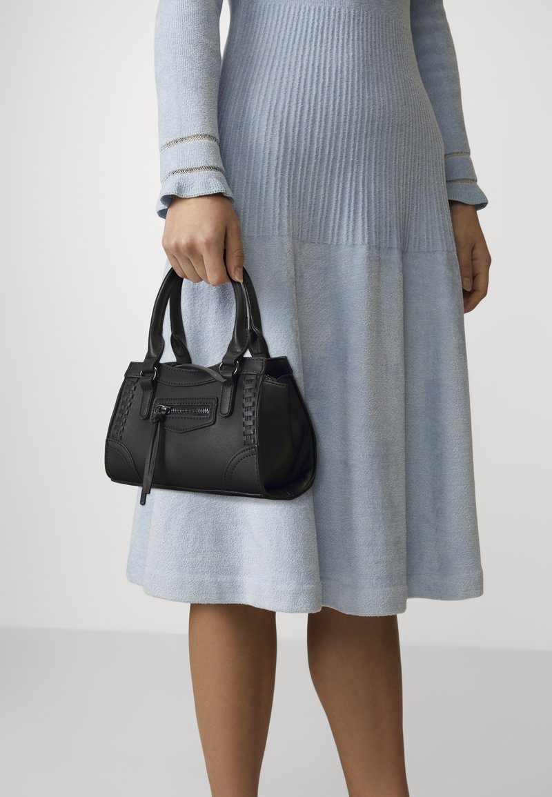 Gina Tricot SMALL CROSSBODY BAG - Across body bag - black - Zalando.de