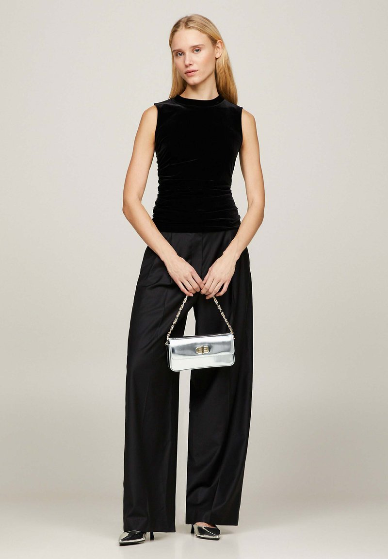 Tommy Hilfiger TURN LOCK - Clutch - metallic silver/zilverkleurig ...