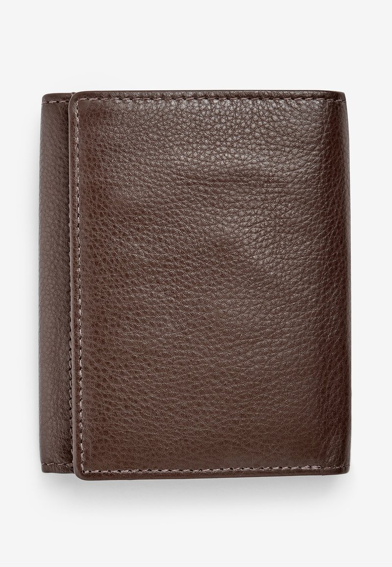 Next SIGNATURE ITALIAN LEATHER EXTRA CAPACITY TRIFOLD - Piniginė ...