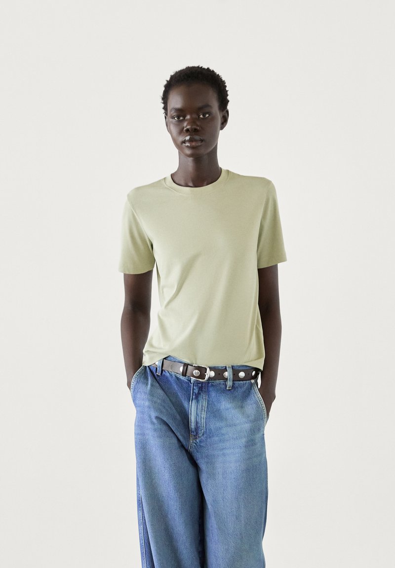 Massimo Dutti SHORT SLEEVE - T-shirt basic - evergreen/groen - Zalando.nl