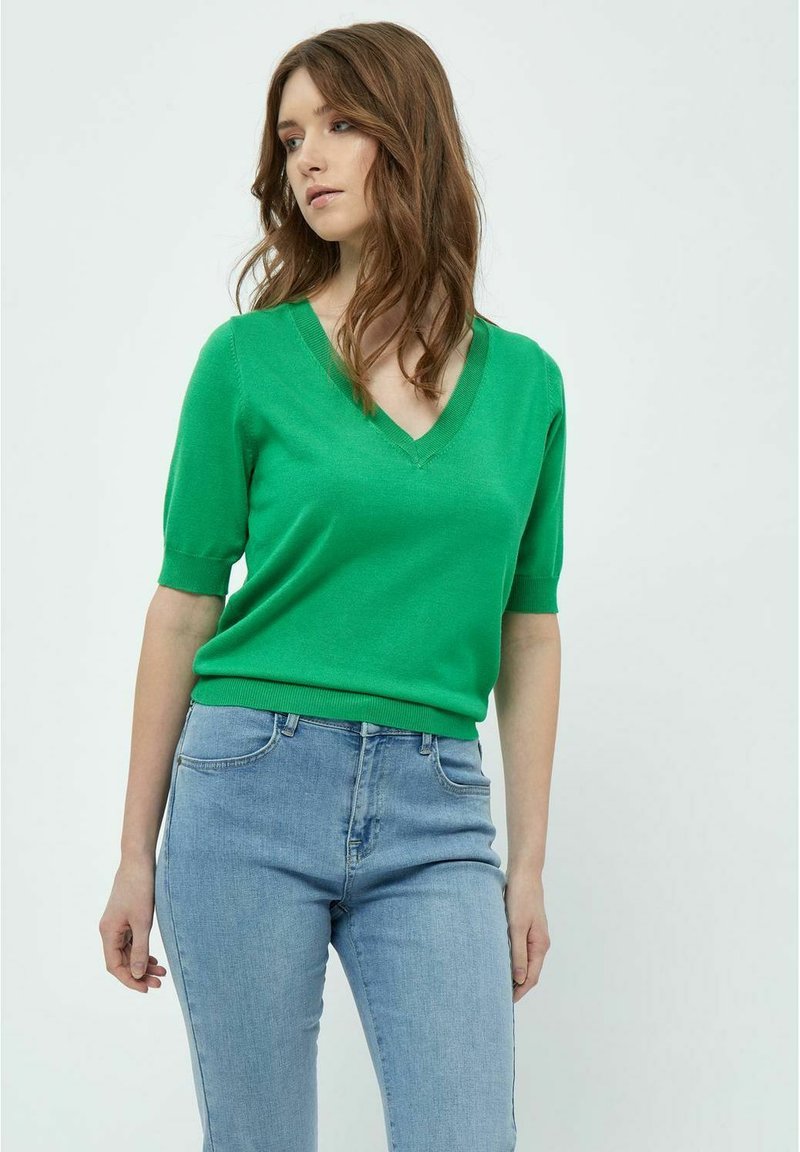 Minus Milla V Neck T Shirt Basic Island Green Grün Zalando Ch