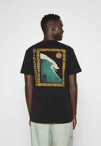 Billabong SIDE SHOT - Print T-shirt - black - Zalando.co.uk
