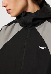 HUF SET SHELL JACKET UNISEX - Impermeable - black/negro - Zalando.es