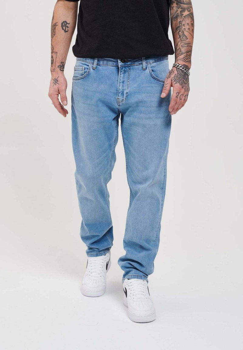 2Y Studios Jeans Straight Leg - blue/blau - Zalando.ch