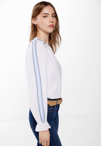 Springfield SHOULDER EMBROIDERY - Blouse - white/écru - ZALANDO.FR