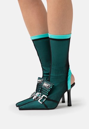 GCDS MORSO BOOTS UNISEX - Kozaki - black/czarny - Zalando.pl