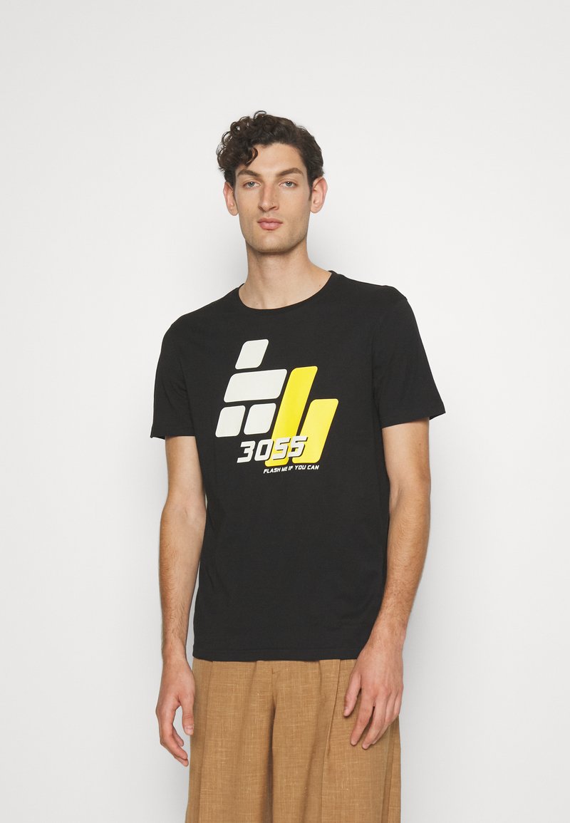 BOSS Print T-shirt - black - Zalando.co.uk