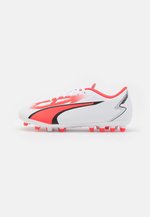 Puma ULTRA PLAY MG JR UNISEX - Stoplis futballcipő - white/black/fire ...