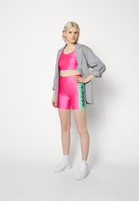 adidas Originals ORIGINALS HIGH SHINE HALTER CROP TOP - Top - pulse ...