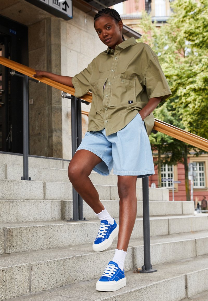 Converse CHUCK TAYLOR ALL STAR CRUISE - Sneakersy niskie - Zalando.pl