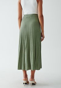 THE FATED TERESE - Jupe plissée - sage green/vert - ZALANDO.FR