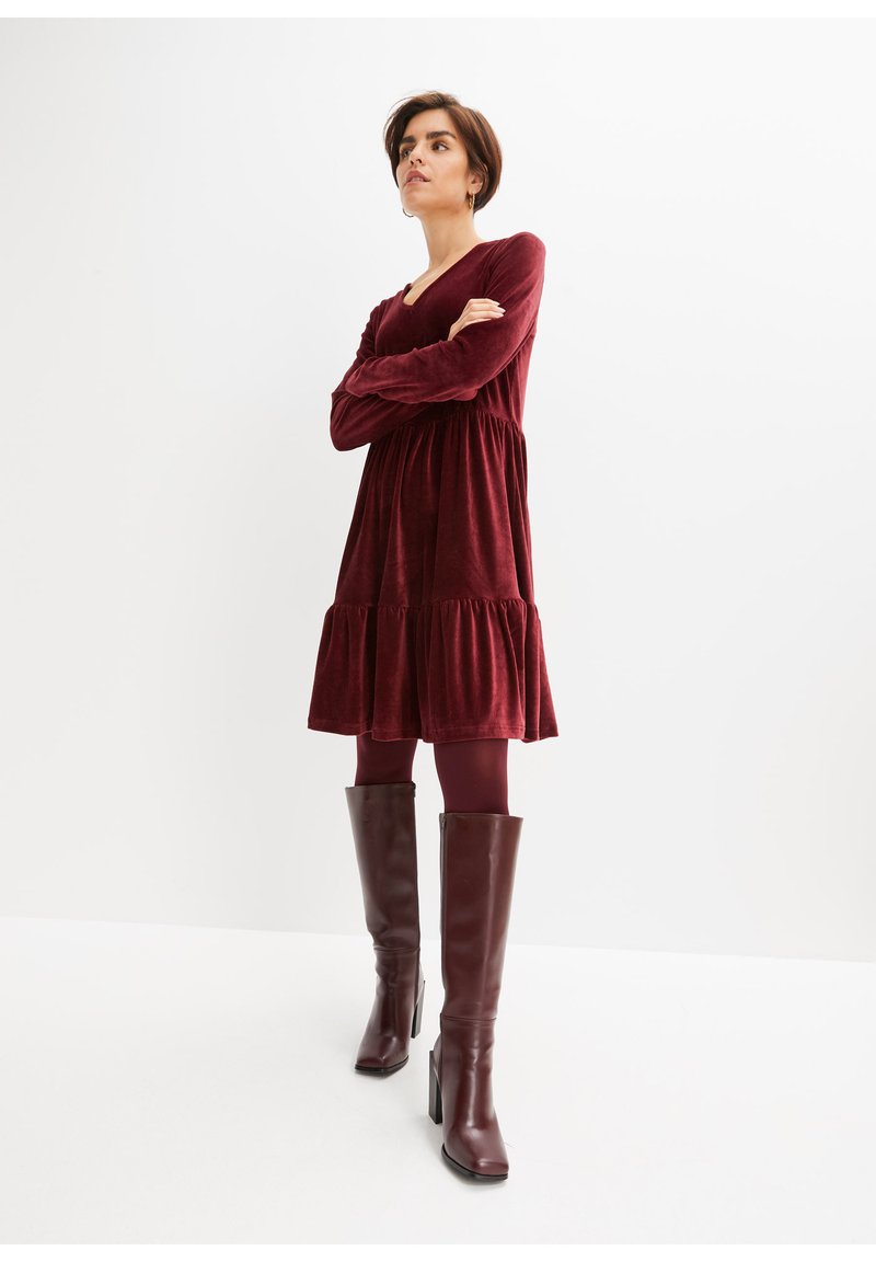 bonprix Freizeitkleid - ahornrot/rot - Zalando.ch