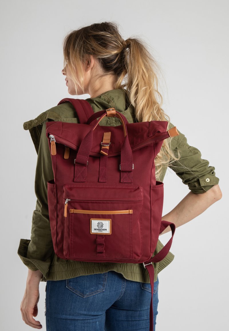 SEVENTEEN LONDON CANARY WHARF BACKPACK - Rucksack - bordeaux - Zalando ...